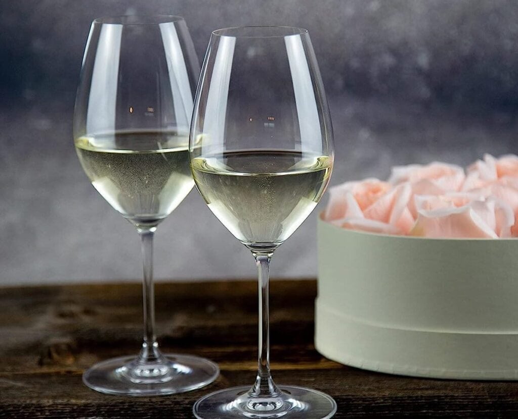 The Ultimate Guide to Champagne Stemware - 2025