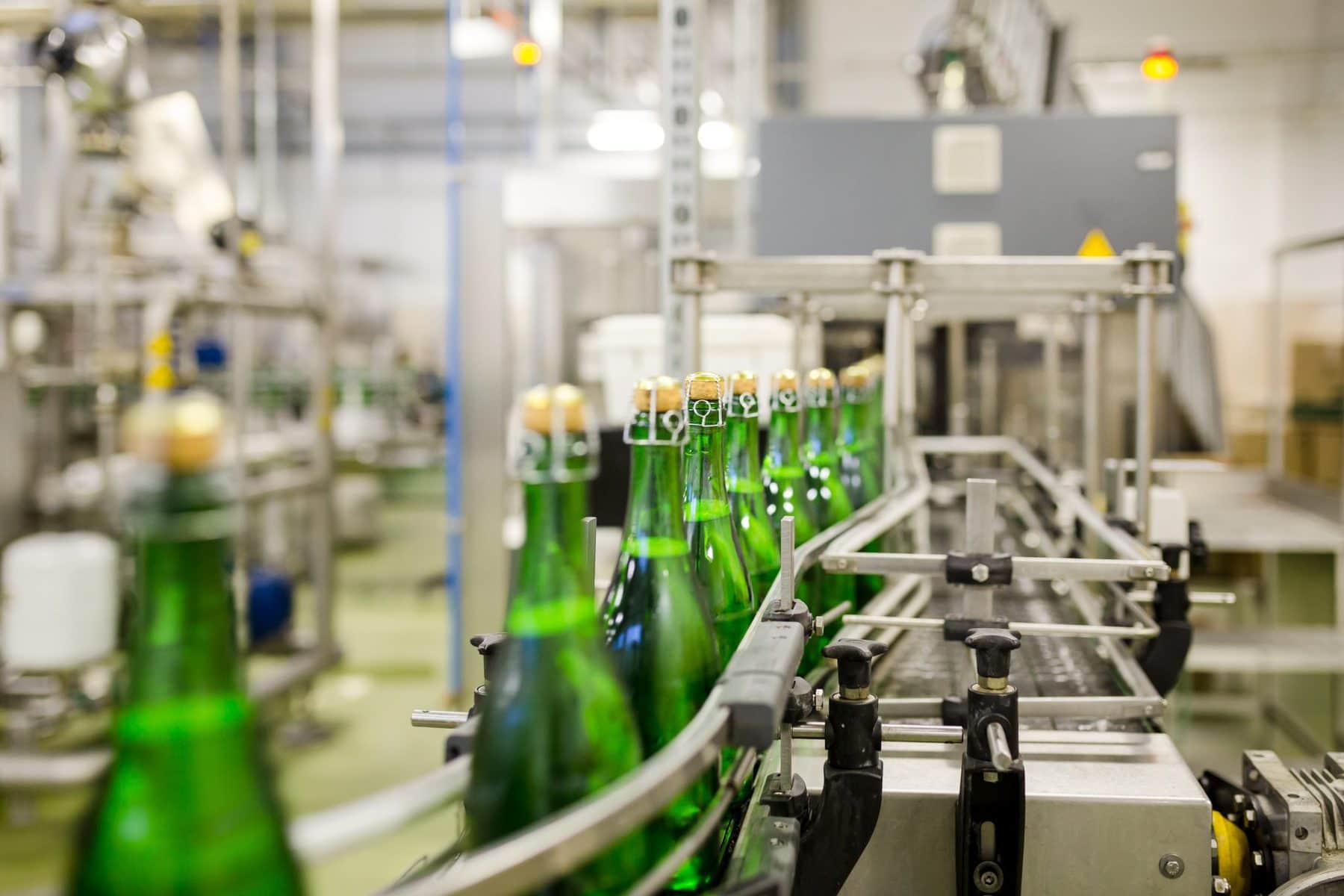 How is Champagne Made (in 15 Clear Steps) - Champagne School